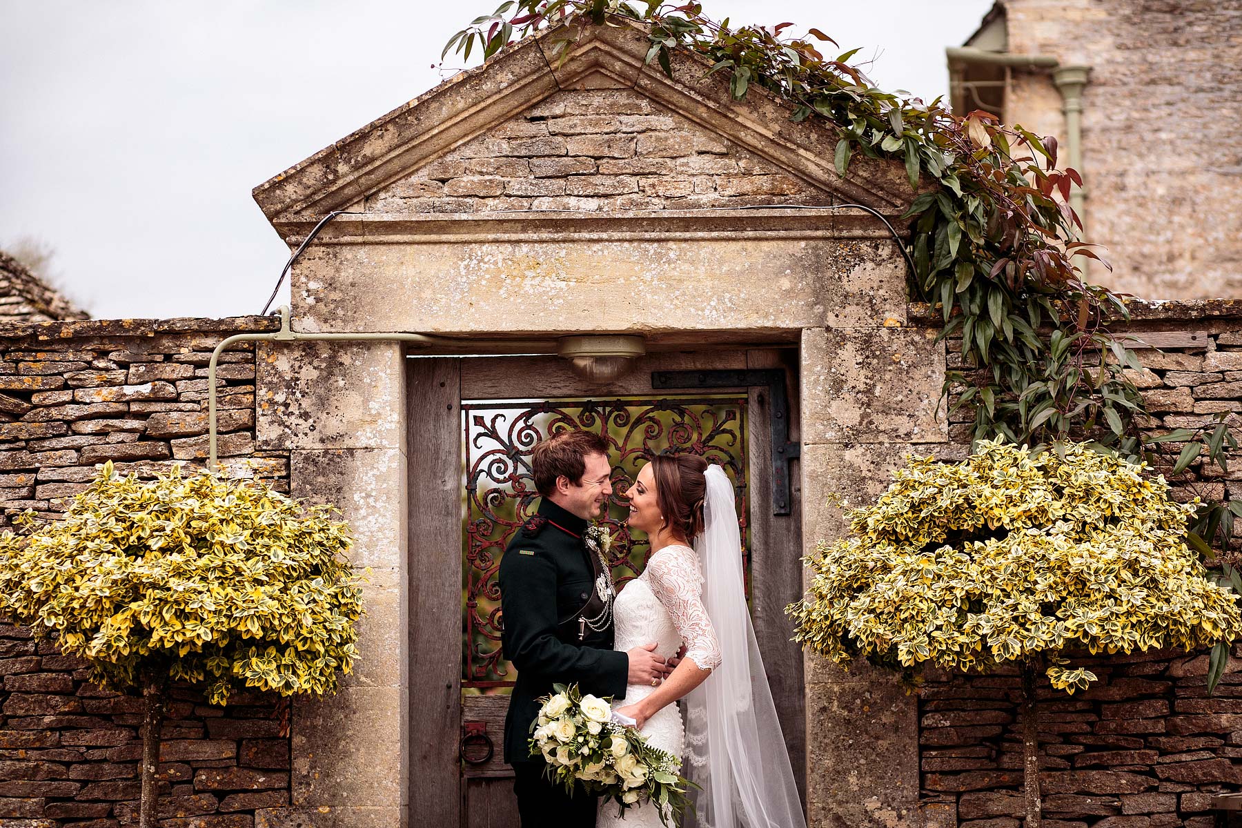 Oxleaze Barn by Gloucester Wedding Photographers